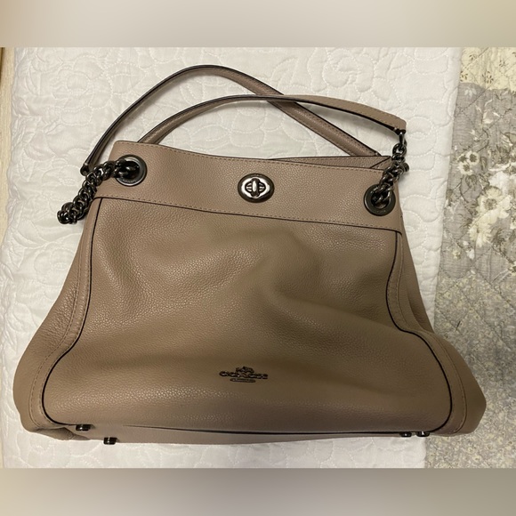 Coach | Bags | Authentic Coach Turnlock Edie Shoulder Bag Pebbled Brown ...